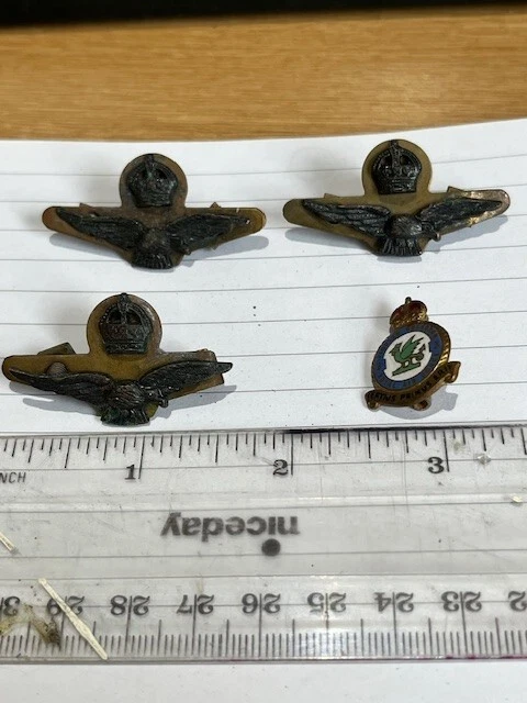 3 XORIGINAL WW2 Royal Air Force Beret badges ?? note size + 3 Sqdn ...