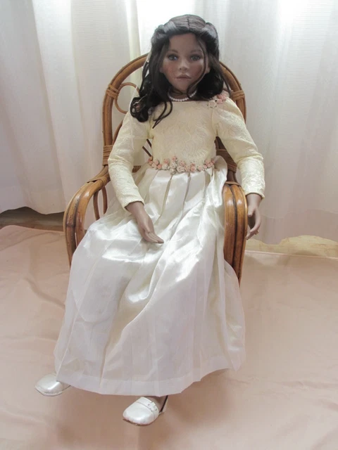 GROSSE 95CM PORZELLANPUPPE braun dunkelhäutig Ruby Doll Collection 2000 ...