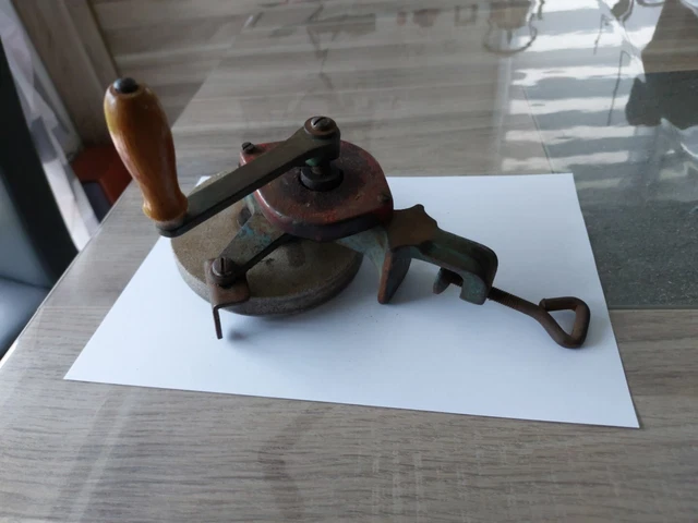 ANCIENNE MEULE MANUELLE outil ancien moulin Touret à Meuler EUR 20,00 ...