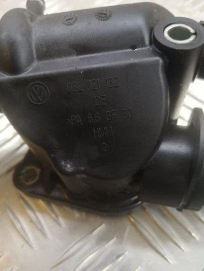 VW PASSAT VARIANT B6 3C5 thermostat housing 03L121132 2.00 diesel 103kw ...