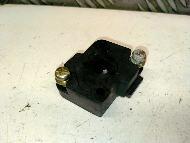 DÉBROUSSAILLEUSE ROBIN NB26 - Entretoise carburateur / cylindre EUR 9 ...