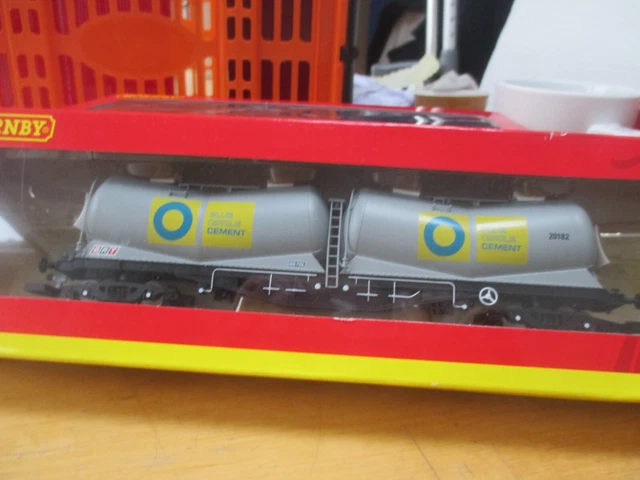 HORNBY 00 GUAGE R6311A Pda Depressed Centre Wagon Blue Circle New Uk ...