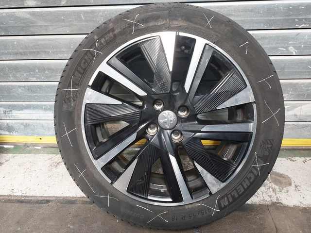 PEUGEOT 2008 MK2 Gt 18" Inch Alloy Wheel With Damaged Tyre 2020 ...