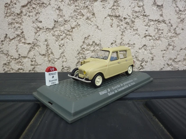 RENAULT R3 ÉCORCHÉ de présentation 1961 Salon de l'automobile de Paris ...