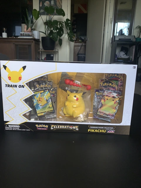 NEW PIKACHU VMAX Figure BOX Premium Collection Pokemon Celebrations TCG ...