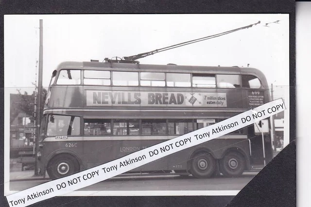 LONDON TRANSPORT - E2 Type Trolley Bus No. 626C On Route 699 - Photo ...