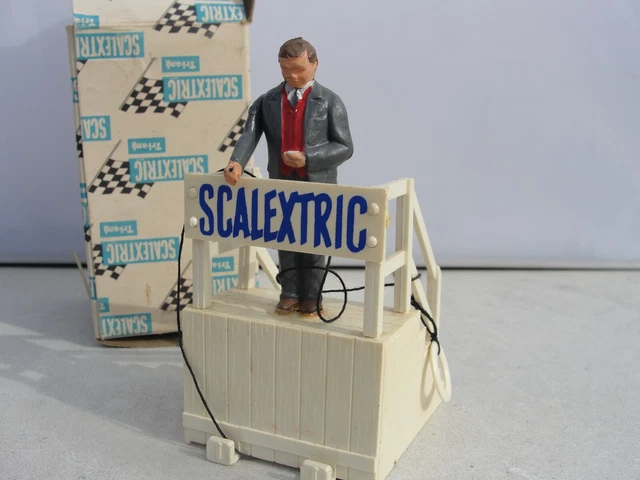 SCALEXTRIC STARTER ON Rostrum Anni '60 F303 1:32 Slot Usato In Scatola ...
