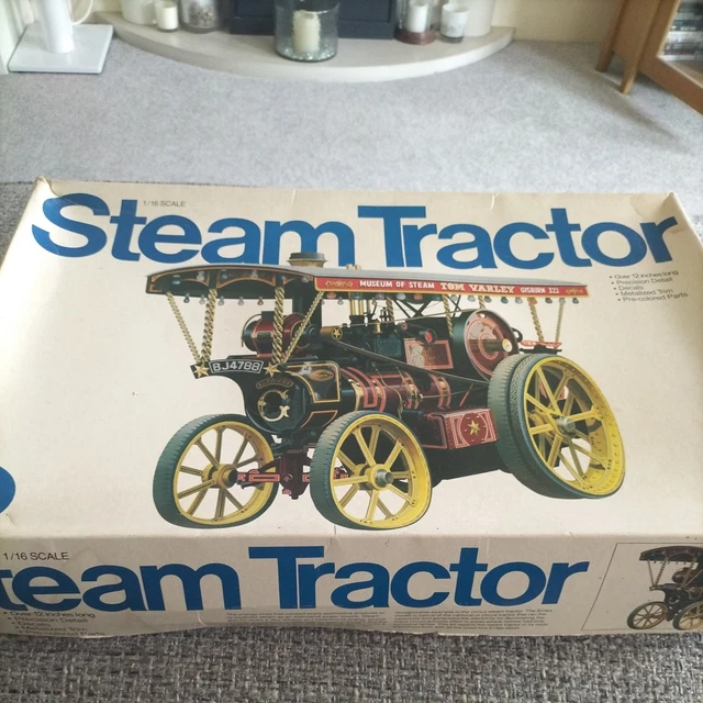 BANDAI STEAM TRACTOR / Traction Engine 1/16 Scale Model Kit. With ...
