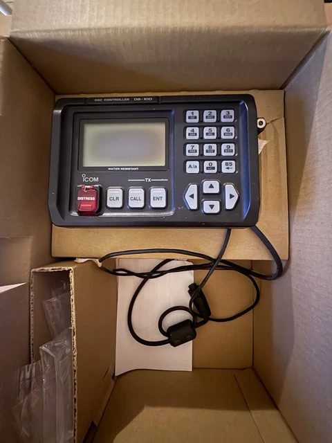 ICOM IC-M503 VHF Radio With DS-100 DSC Controller And Additional ...