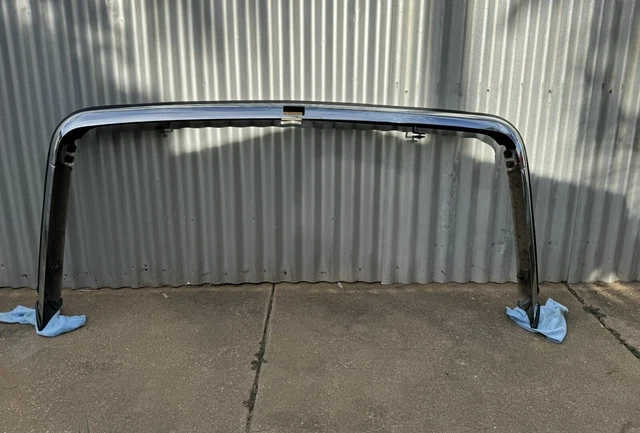 GENUINE VH HOLDEN Commodore Rear Bar Bumper Bar & Rubber & Brackets Sle ...