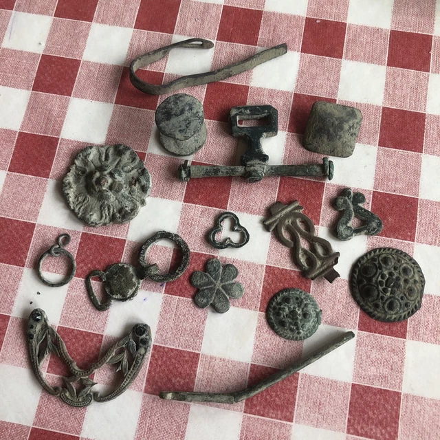 LOT D OBJETS Divers Époques A Identifier EUR 15,00 - PicClick FR
