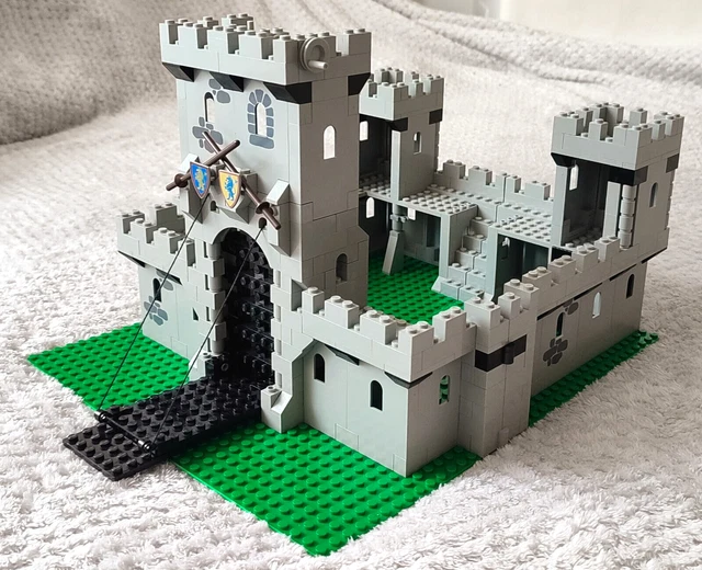 RARE VINTAGE LEGO Legoland Classic Set: 6080 Lion Knights' / King's ...