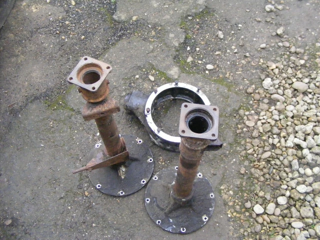 RELIANT REGAL REAR Axle Axel Case , No Diff Half Shafts , Chain Drive ...