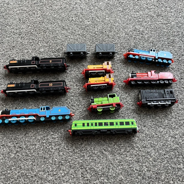 VINTAGE ERTL THOMAS The Tank Engine Diecast Train Figure Bundle Joblot ...