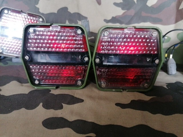 LOT DE 5 Feux Arrières Véhicules/Remorque Militaires, Gabriel/Lyon ...