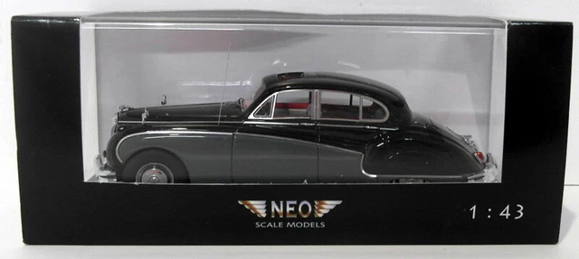 NEO 1/43 SCALE Resin Model NEO43141 - Jaguar Mk VIII - Black/Blue EUR ...