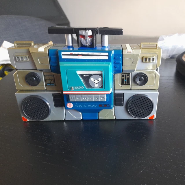 RARE VINTAGE 1984 AM Radio Robot Transformer Tai Fong Boom Box Works £ ...