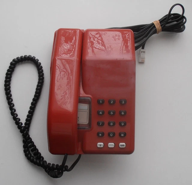 VINTAGE RED BT Viscount Phone With Wall Bracket Full Working Order £16. ...