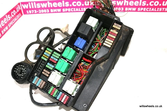 BMW E36 ENGINE Bay Front Bulkhead Main FuseBox with X20 Plug £74.99 ...