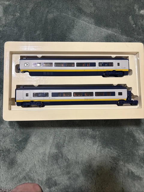 R4013 HORNBY OO Gauge Eurostar Passenger Saloons Coach Pack £37.33 ...