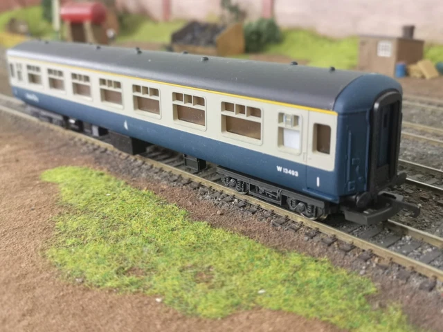 LIMA BR INTERCITY Mk2 1st Class Coach W13493 OO Gauge £15.05 - PicClick UK