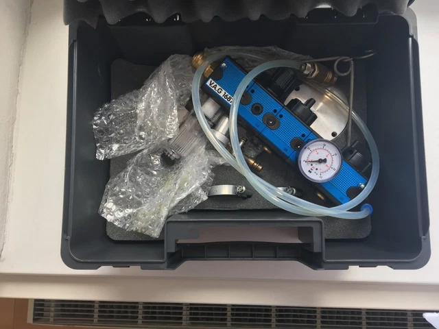 VW AUDI TURBO Tester Prüfgerät für Ladeluftsysteme V.A.G 1687 EUR 248 ...