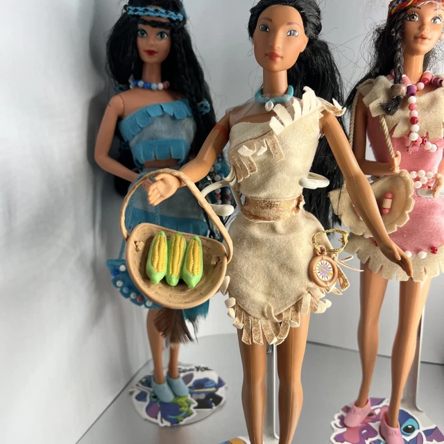 VINTAGE DISNEY PRINCESS Pocahontas Barbie 90s With 2 Tribe Sisters W ...