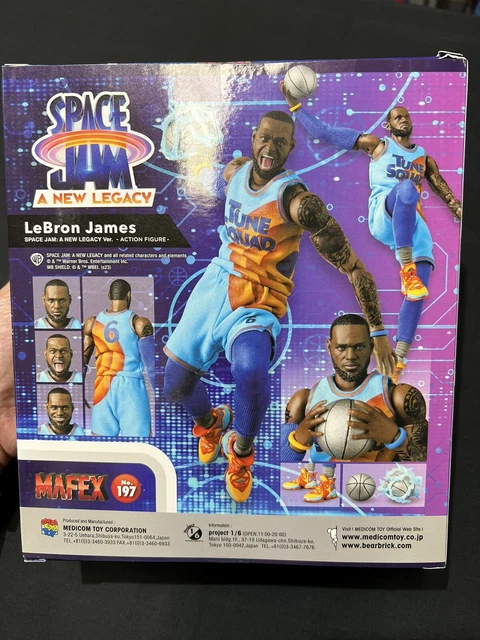 MAFEX MEDICOM TOY LeBron James (Space Jam A New Legacy) Action Figure ...