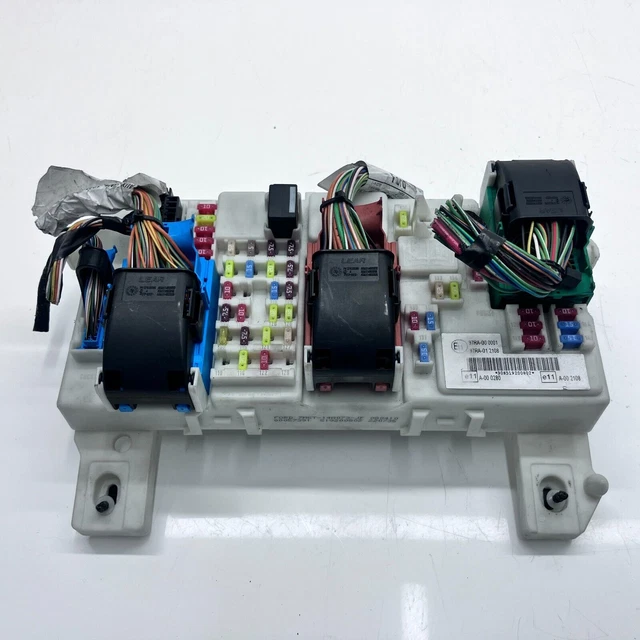 FORD KUGA MK1 fuse box BCM Body control module 7M5T14A073JF with plugs ...