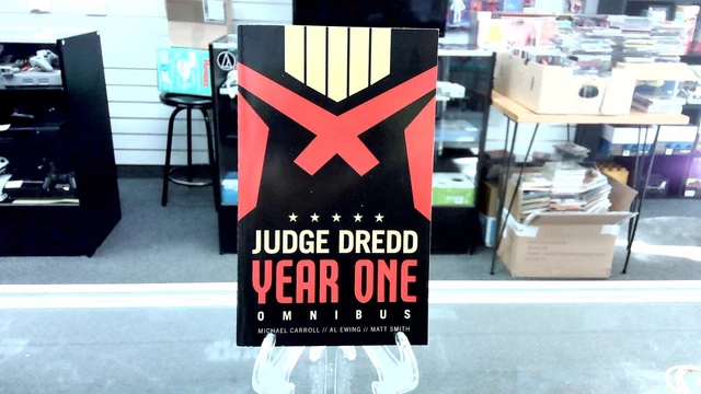 JUDGE DREDD: YEAR One: Omnibus by Matthew Smith (English) Paperback Book $30.00 - PicClick AU