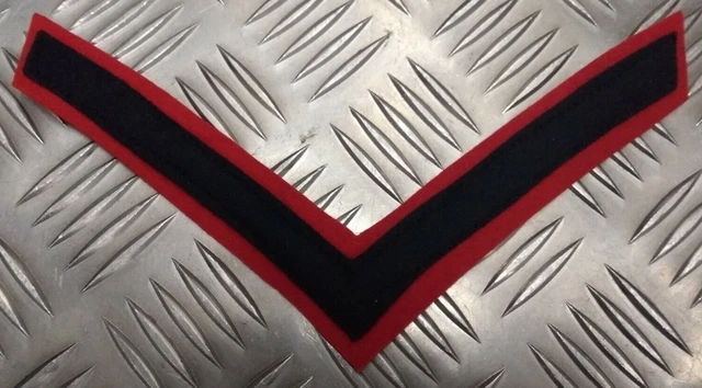 GENUINE BRITISH ARMY Lance Corporal Rank Chevron Long Navy Blue on Red ...