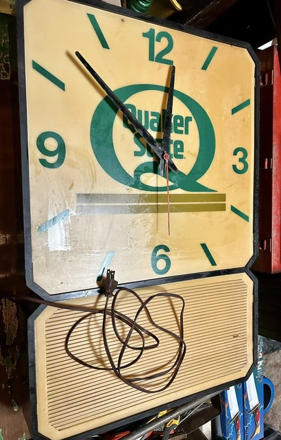 VINTAGE QUAKER STATE Light Up Clock Dualite Brand Works! (Read ...