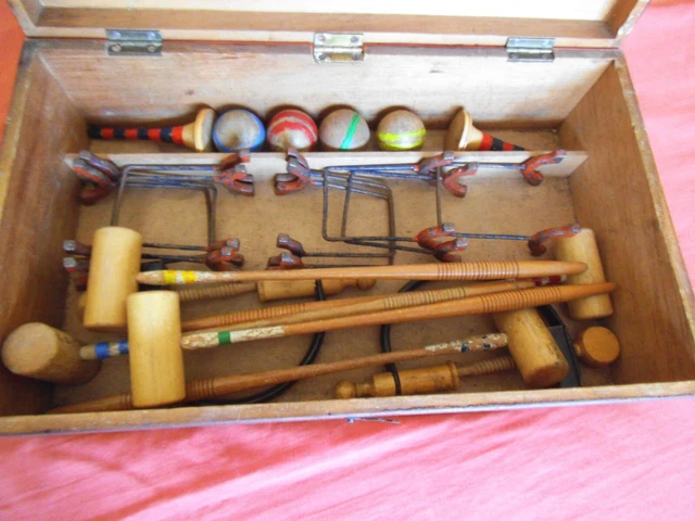 ANTIQUE VICTORIAN TABLE TOP CROQUET Set in original box £30.00 ...