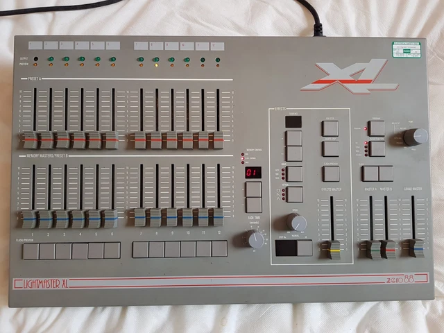 ZERO 88 LIGHTMASTER XL Lighting Desk DMX Controller good used condition ...
