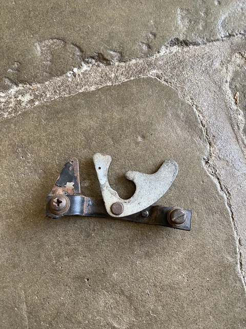 TRIUMPH STAG ORIGINAL RH HOOD FRAME Lock CATCH Holds back of hood up ...