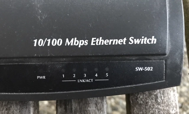 COMUTATEUR RÉSEAU ETHERNET switch 10/100 Mbps PLANET SW-502 EUR 4,99 ...