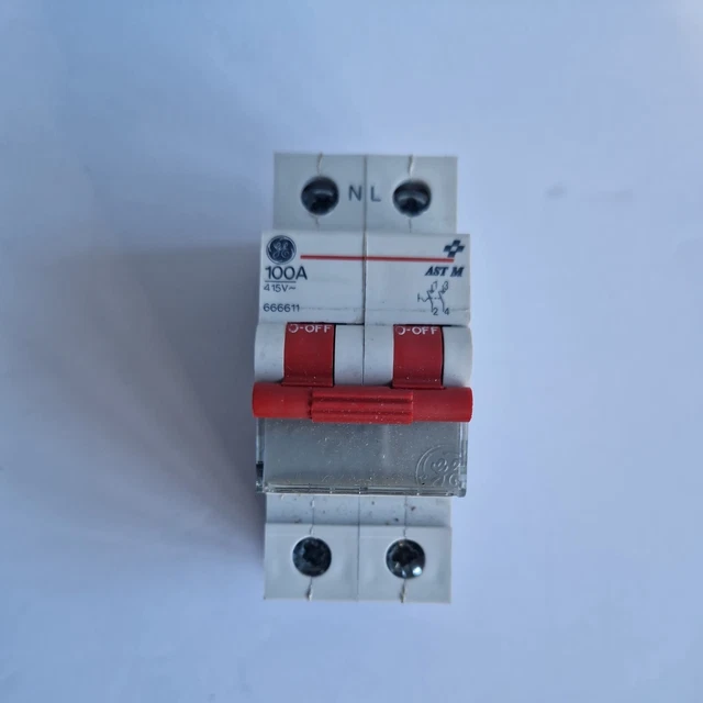 GE AST M 100 20 100A Main Switch Disconnector 100 Amp Isolator AC22A ...