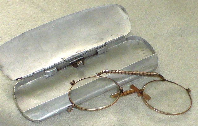 RARE ANTIQUE VICTORIAN Gold Plated Spring Bar Pince Nez/Spectacles ...