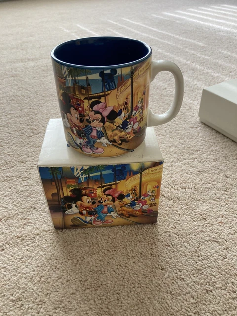 DISNEY MGM STUDIOS Mug Mickey Mouse Minnie Pluto Daffy Blue White ...