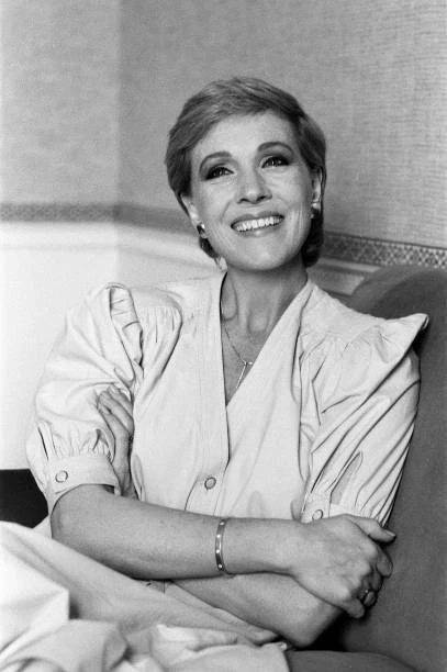 Actress Julie Andrews Pictured At A London Hotel 28th June 1983 Old Photo 3 Eur 667 Picclick Fr