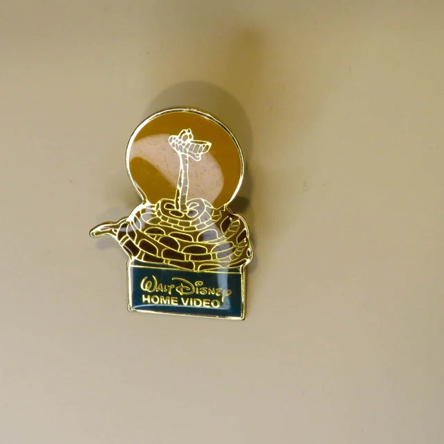 DISNEY THE JUNGLE BOOK SNAKE PYTHON KAA VINTAGE LAPEL PIN BADGE us7 $20 ...