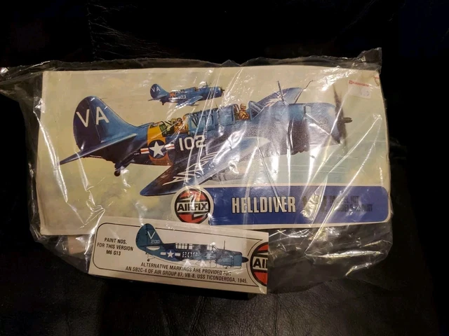 SCRAPYARD!!! AIRFIX CURTISS SB2C-4 Helldiver 1/72nd model kit. No Box ...