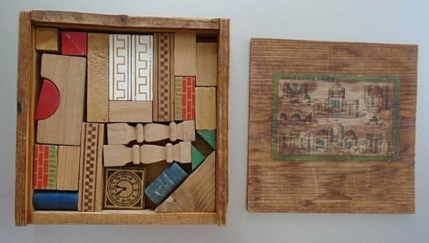 VINTAGE GERMAN WOOD Architectural Building Blocks Set in a Wood Box £47 ...