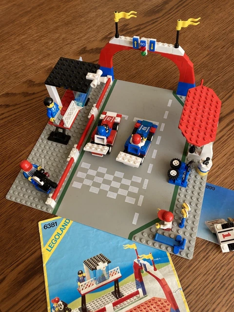 LEGO RACING CAR track start/finish form late 1980s No 6381 + extra car ...
