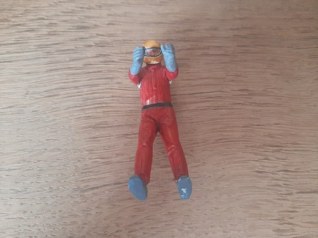 RARE 1:24 RESIN Painted Le Mans Racing Car Driver Figure £3.50 ...