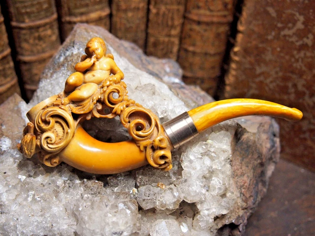 DÉLICATE PIPE EN écume de mer sculptée qualité musée, france 19 em ...