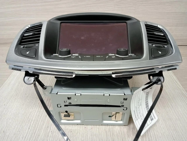 HOLDEN COMMODORE STEREO/HEAD Unit Head Unit, Sat Nav Type (W/ Cd), Vf ...