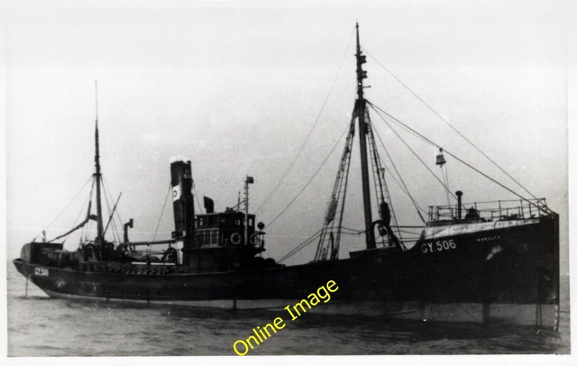 SHIP PHOTO - Grimsby Trawler GY506 Worsley c1950's EUR 2,14 - PicClick IT