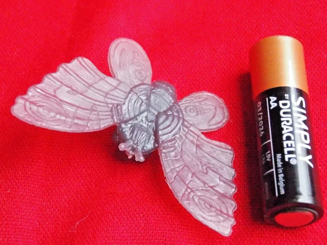 MINI MOTHRA / BANDAI PVC SOLID Figure WIDTH 2.4" 6cm GODZILLA MOTHRA ...