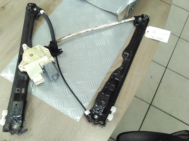 LEVE VITRE ELECTRIQUE avant droit PEUGEOT 308 2 9826079480 EUR 60,00 ...